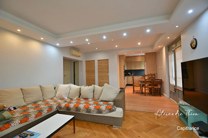 Maison à vendre - Pont-de-Chéruy - 5 pièces - 4 chambres