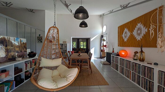 Maison à vendre - Casteljaloux - 10 pièces - 5 chambres