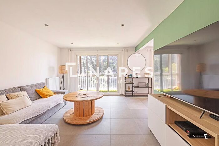 Appartement à vendre - Marseille e , Saint-Julien - 4 pièces - 3 chambres