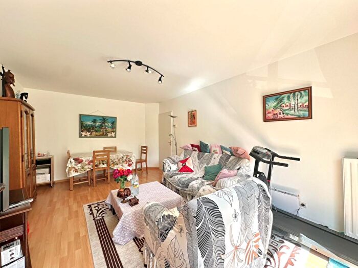 Appartement à vendre - Évry, Les Aunettes - 3 pièces - 2 chambres