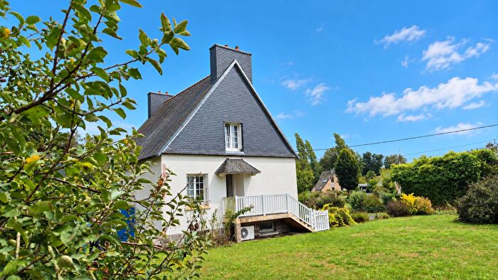 Plougonven : Maison 7 pièces à vendre