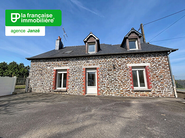 Maison à louer - Essé - 6 pièces - 4 chambres