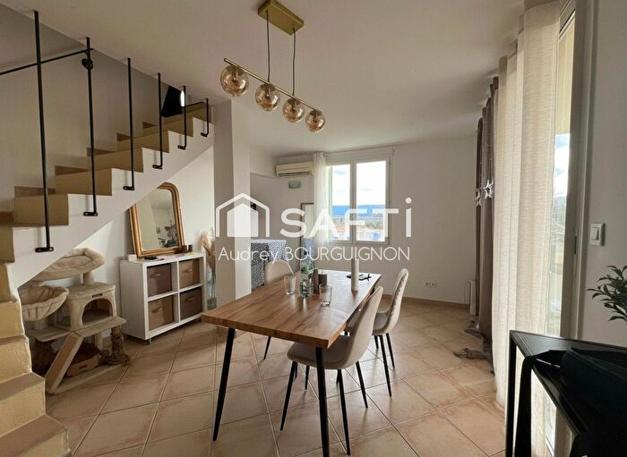 Maison 4 pièces à Cabrières-dAvignon, à vendre