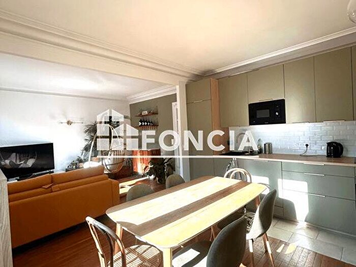 Appartement à louer - Jean Moulin-Porte dOrléans, Paris ème arrondissement - 2 pièces - 1 chambre