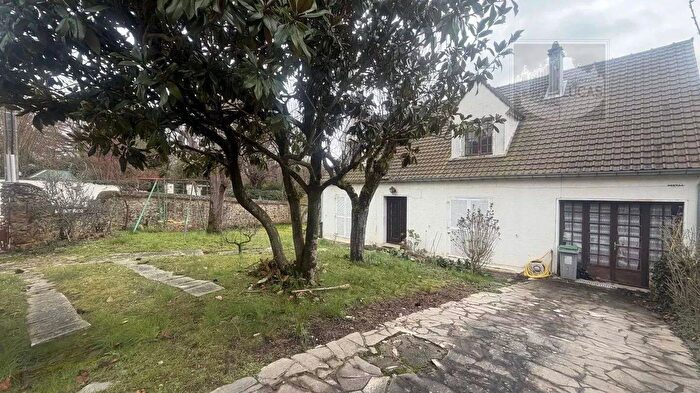 Maison à louer - Morte Riviere-Les Pres Bouchards, Verrières-le-Buisson - 5 pièces - 5 chambres