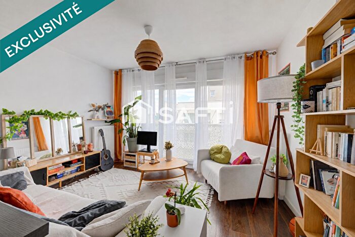 Choisy-le-Roi, Centre-ville, Parc Prairie, Hautes Bornes : Appartement 2 pièces à vendre