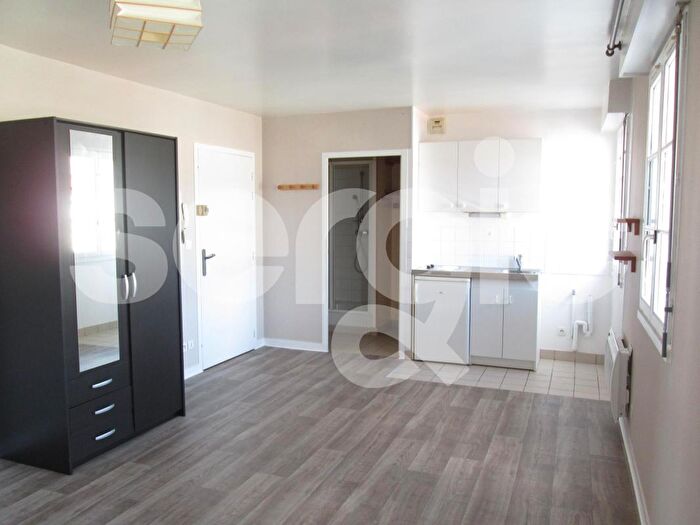Appartement 1 pièce à Amiens, Saint-Leu, Notre Dame, à louer