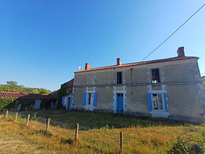 La Chapelle-Thémer : Maison 7 pièces à vendre