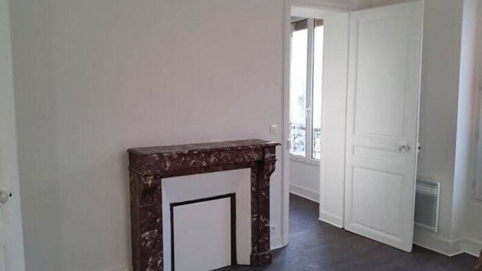 Appartement 4 pièces à louer à Paris ème arrondissement