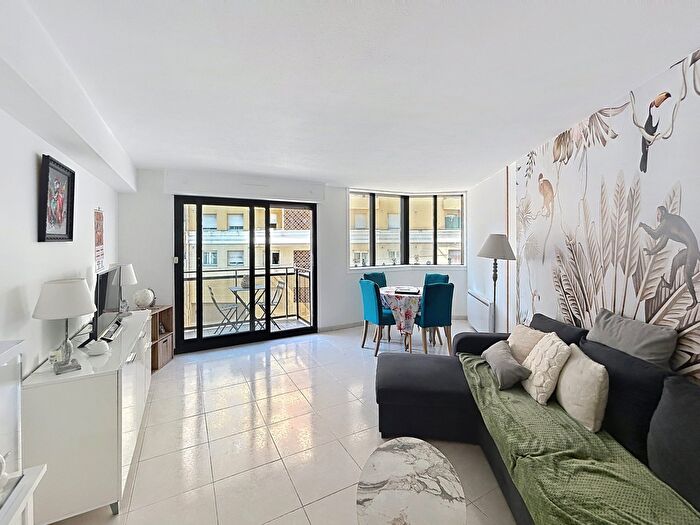 Appartement 3 pièces à vendre à Nice, Poètes