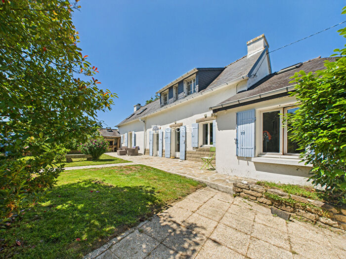 Maison à vendre - Châteauneuf-du-Faou - 5 pièces - 3 chambres
