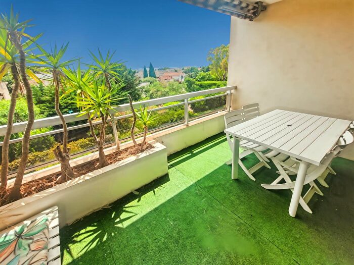 Appartement à vendre - Antibes, Rabiac, Carriat, Les Semboules, Les Brusquets - 2 pièces - 1 chambre