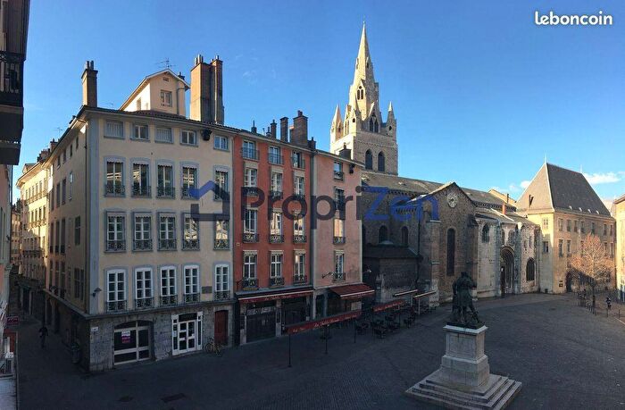 Appartement à louer - Centre-ville, Victor Hugo, Grenoble - 2 pièces - 1 chambre