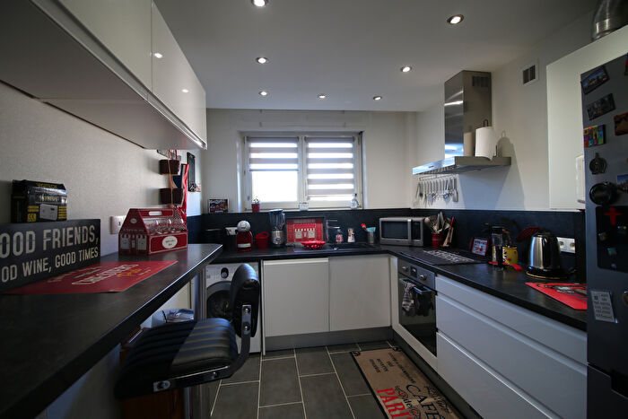 Appartement à louer - Montigny-lès-Metz, Friches - 2 pièces - 1 chambre