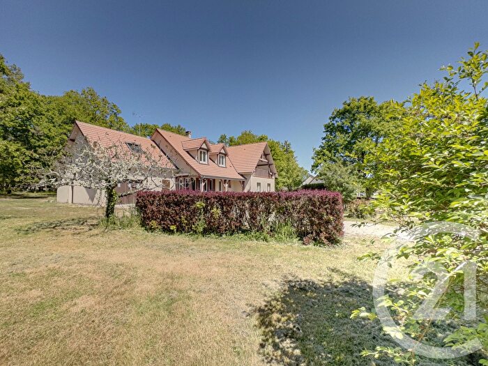 Maison à vendre - Ligny-le-Ribault - 9 pièces - 6 chambres