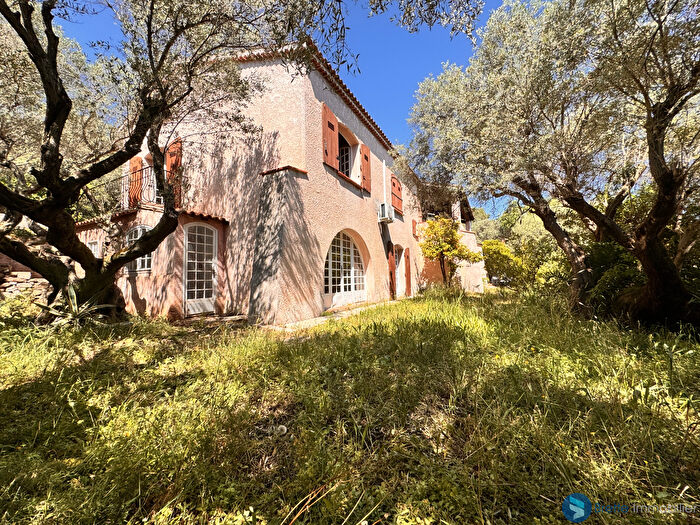 Maison à vendre - Toulon, Darboussèdes - 7 pièces - 5 chambres