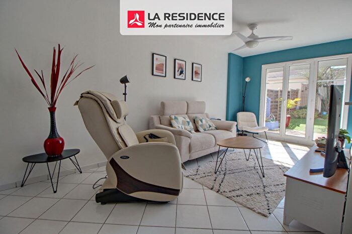 Maison à vendre - Plaisir - 4 pièces - 3 chambres