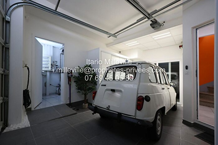 Maison à vendre - Corneilhan - 6 pièces - 2 chambres