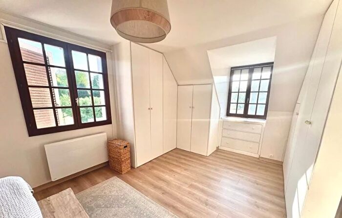 Maison à vendre - Le Mesnil-Saint-Denis - 5 pièces