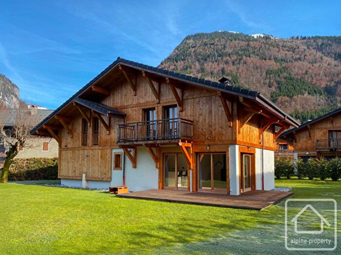 Maison à vendre - Samoëns - 5 pièces - 4 chambres