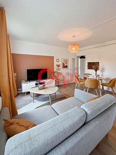 Appartement à louer - Le Bachut, Lyon ème arrondissement - 4 pièces - 3 chambres