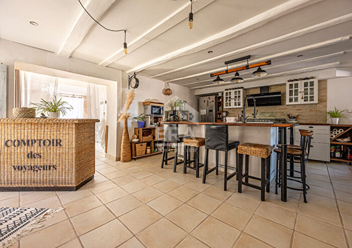 Maison 9 pièces à vendre à Salles-sur-Mer
