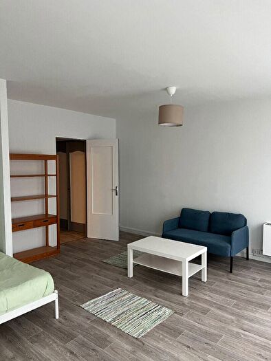 Appartement à louer - Le Centre-Gare, Roanne - 1 pièce - 1 chambre