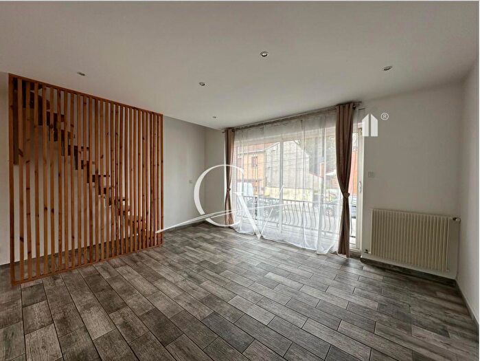 Lens, Nord Est : Maison 5 pièces à vendre