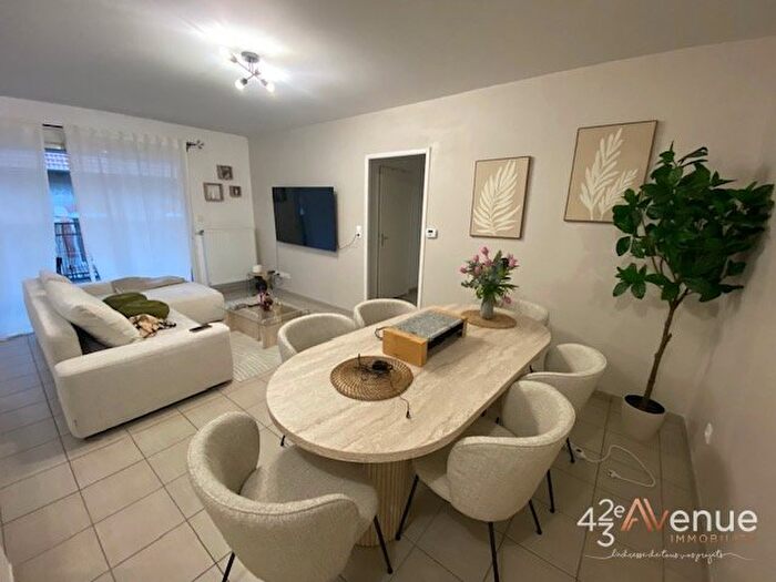 Appartement à louer - Saint-Just-Saint-Rambert, Saint-Just - 3 pièces - 2 chambres