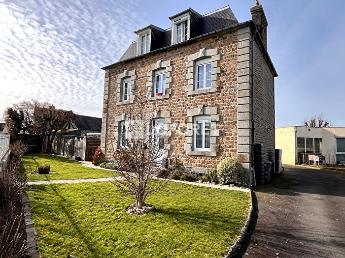 Maison à vendre - Athis-de-lOrne - 6 pièces - 5 chambres