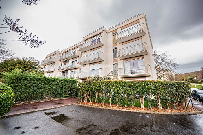 Appartement à vendre - Margency - 3 pièces - 2 chambres