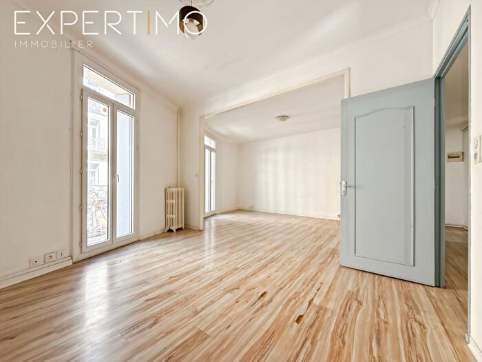 Allées Paul Riquet, Béziers : Appartement 4 pièces à louer