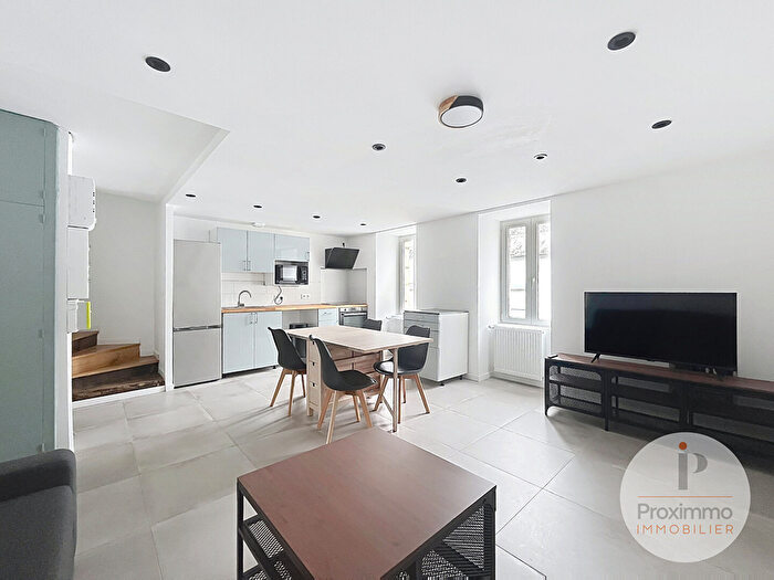 Appartement 4 pièces à Ploërmel, à louer