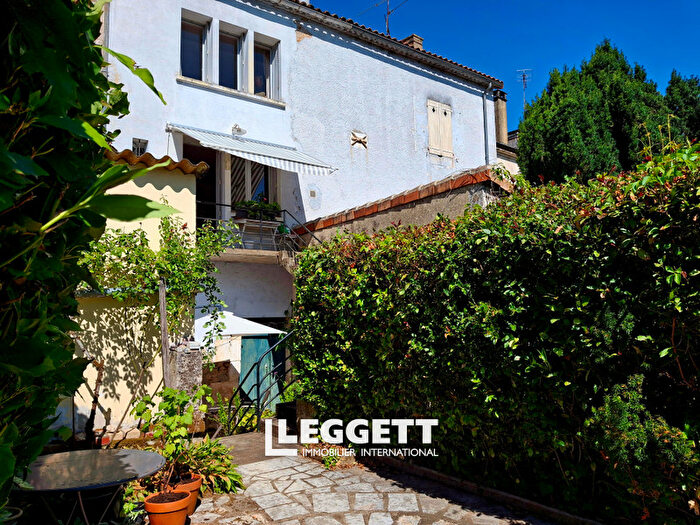 Maison 5 pièces à Montbron, à vendre