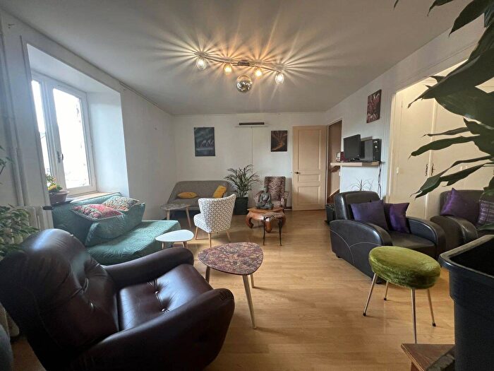 Maison 4 pièces à Grandris, à louer