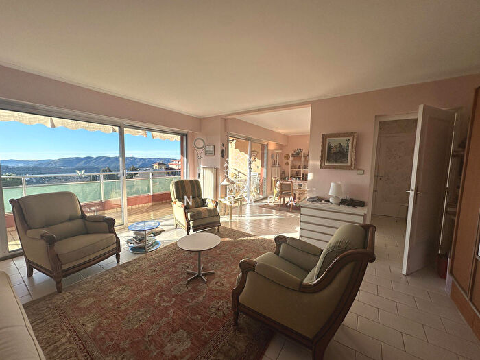 Appartement à vendre - Grasse, Magagnosc, Saint-Mathieu - 4 pièces - 2 chambres