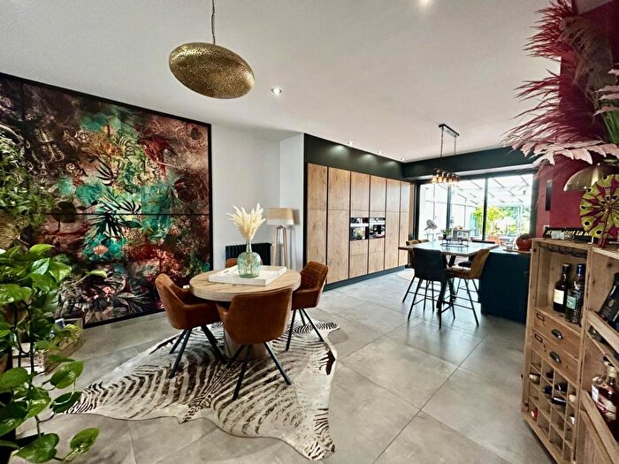 Maison à vendre - Marans - 5 pièces - 4 chambres