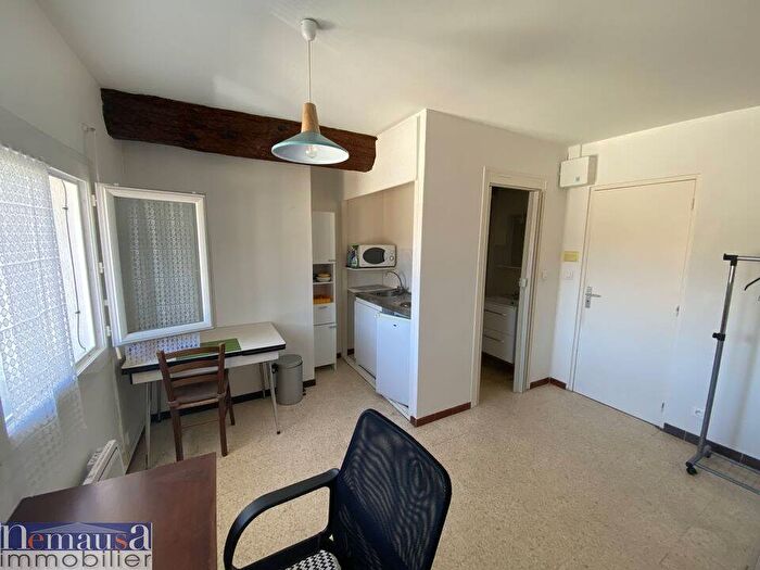 Appartement à louer - Nîmes - 1 pièce