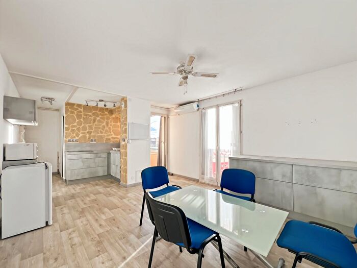 Appartement à vendre - Fréjus, Villeneuve - 2 pièces - 1 chambre