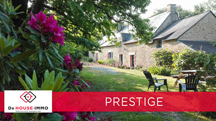 Saint-Jean-la-Poterie : Maison 11 pièces à vendre