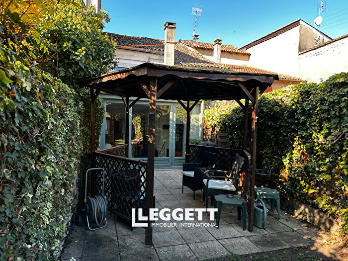 Maison à vendre - Sainte-Foy-la-Grande - 6 pièces - 4 chambres