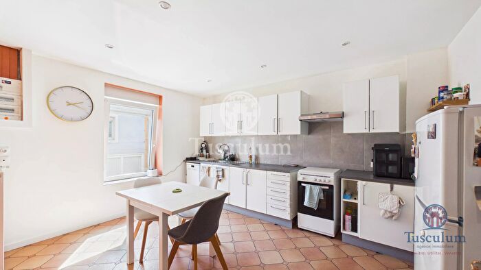 Maison à vendre - Rosselange - 7 pièces - 4 chambres