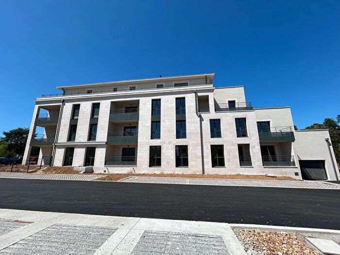 Appartement à vendre - Saint-Cyr-sur-Loire, Maisons Blanches - 1 pièce