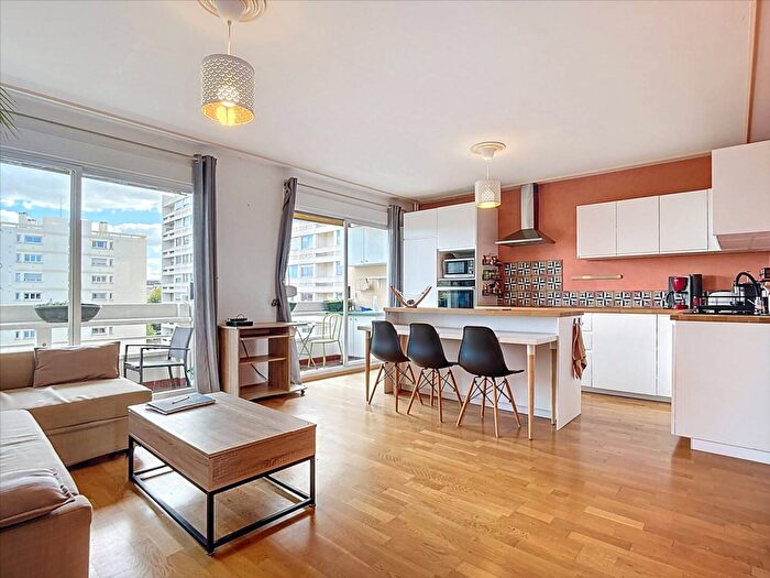 Appartement à louer - Monplaisir Lumière, Lyon ème arrondissement - 3 pièces - 2 chambres