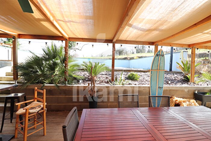 Maison à vendre - Beausemblant - 7 pièces - 5 chambres