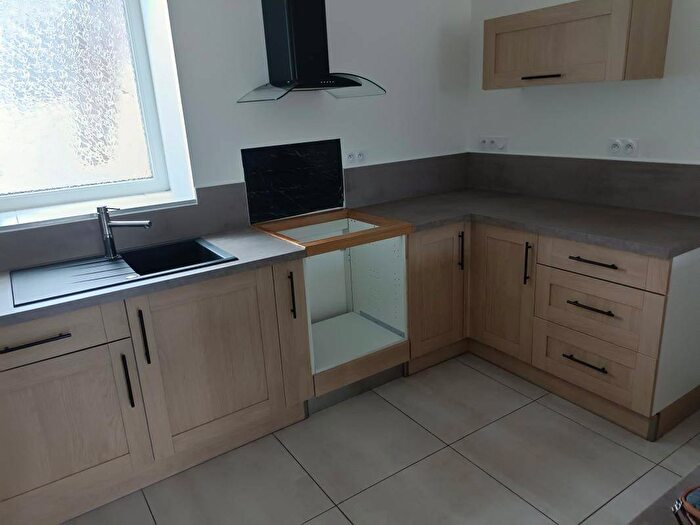 Maison à louer - Marolles-les-Braults - 3 pièces - 2 chambres