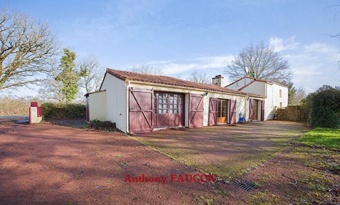 Maison à vendre - Saint-Vincent-sur-Graon - 5 pièces - 3 chambres