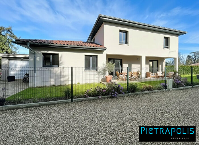 Maison 5 pièces à Limas, à vendre