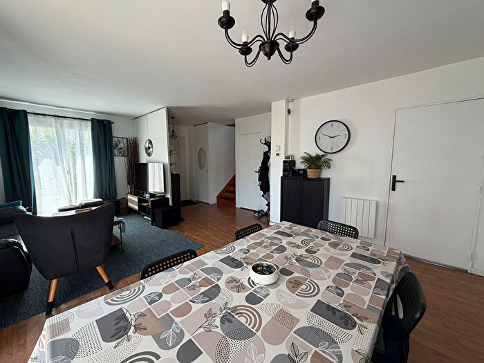 Appartement 4 pièces à vendre - Stains, Les Trois Rivières