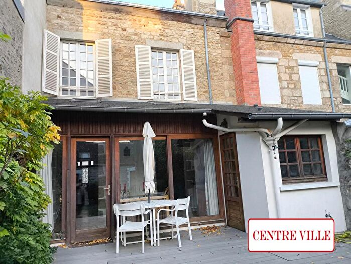 Alençon, Coeur de Ville : Maison 7 pièces à vendre